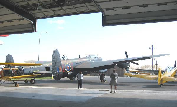 SpitfireSpares.com - warbird Reference